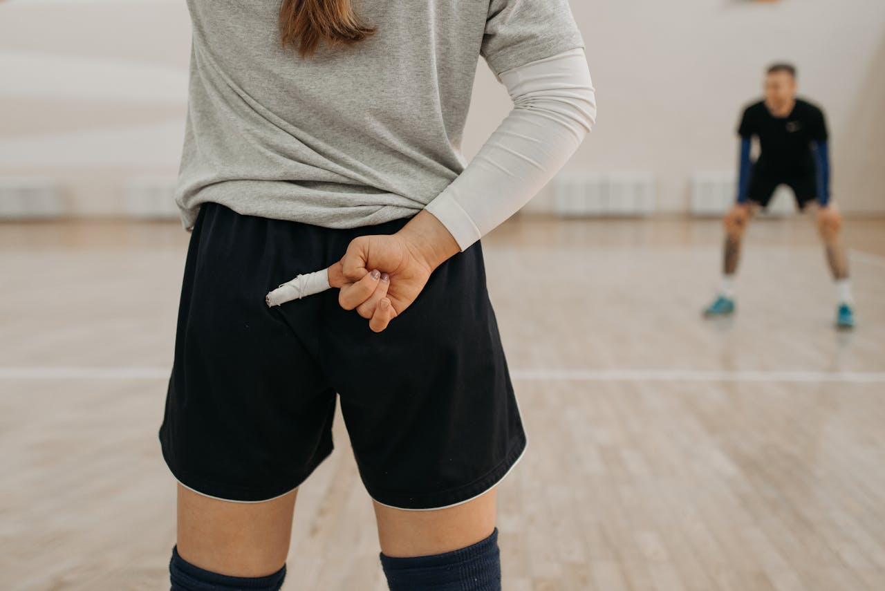 Volleyball Hand Signals Explained: Tips & Tricks!